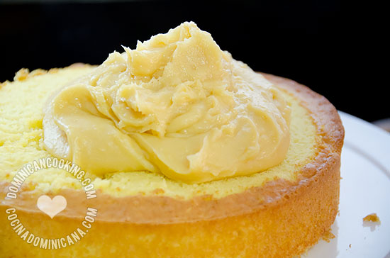 Crema Pastelera Recipe (Pastry Cream for Dominican Cake)