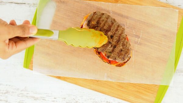 Chimi [Video+Recipe] Dominican Chimichurri Burger