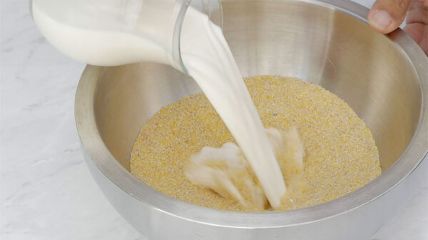Pan de Maiz [Video+Recipe] Easy Cornbread