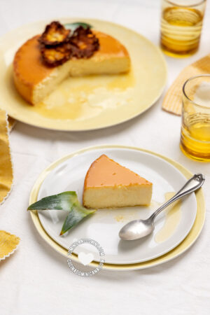 Pineapple & Cream Cheese Flan [Video+Recipe] Flan de Queso