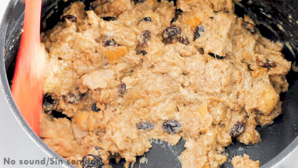 Pudin de Pan [Video+Recipe] Dominican Spiced Bread Pudding