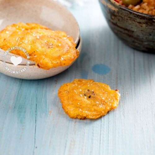 Tostones [Video+Recipe] Fried Green Plantains