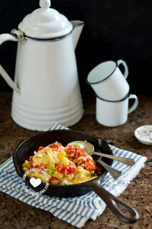 Revoltillo de Huevos [Video+Recipe] Scrambled Eggs