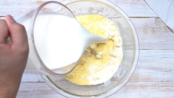 Dominican Arepa [Video+Recipe] Cornmeal and Coconut Cake